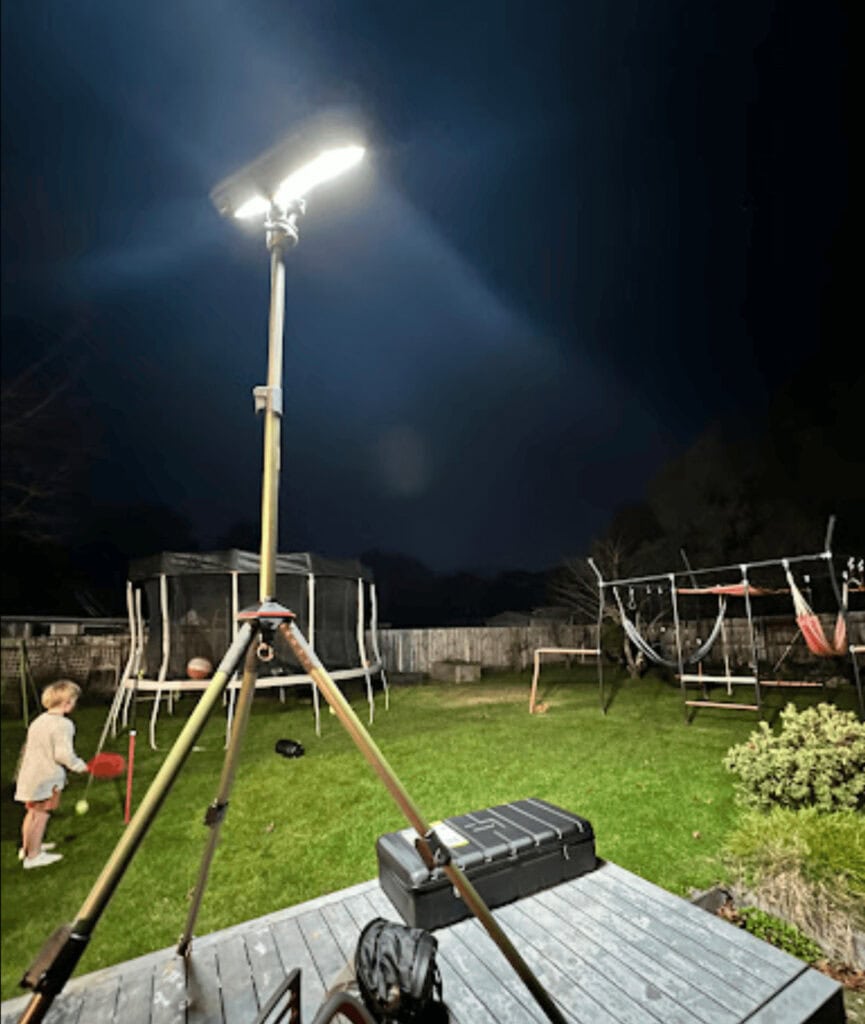 Solar LED Camping Light - Plusrite